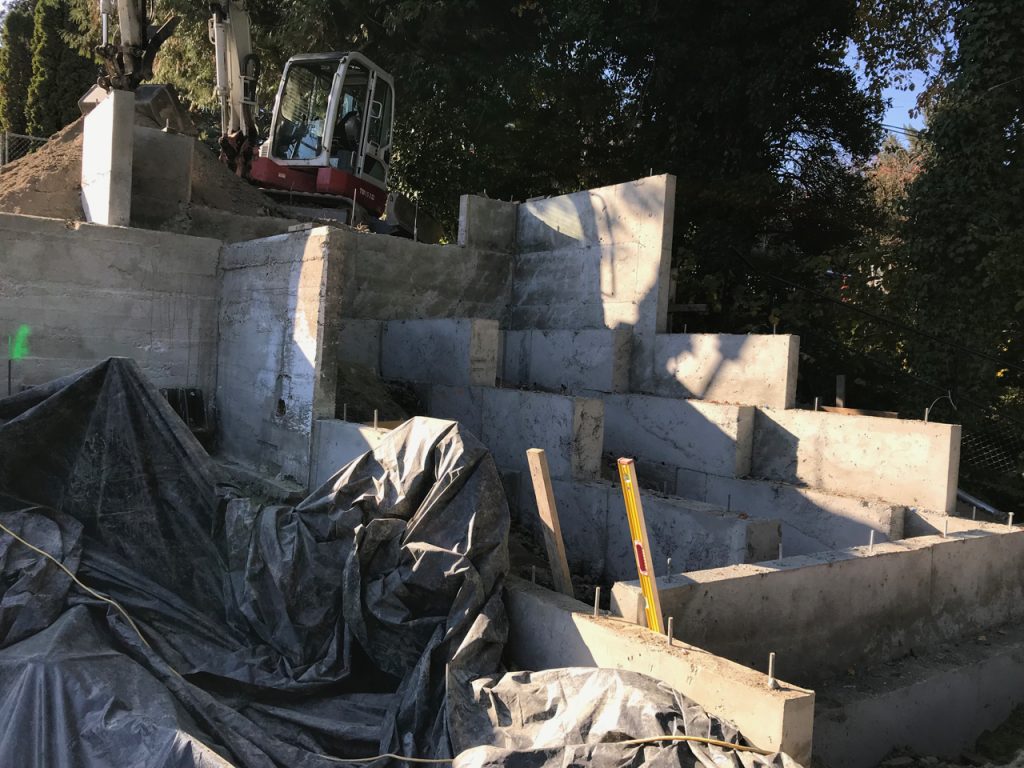 Last of The Grade beams – Building Crowtopia